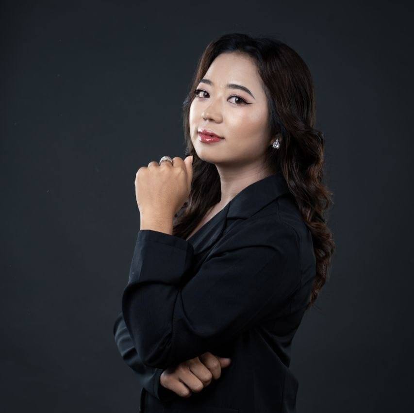 🏡 ဗိုလ်ချုပ်လမ်းအနီး အဆင်သင့်တက်နေလို့ရတဲ့ အိမ်နဲ့ဝန်းကိုအရောင်းပြပေးခ