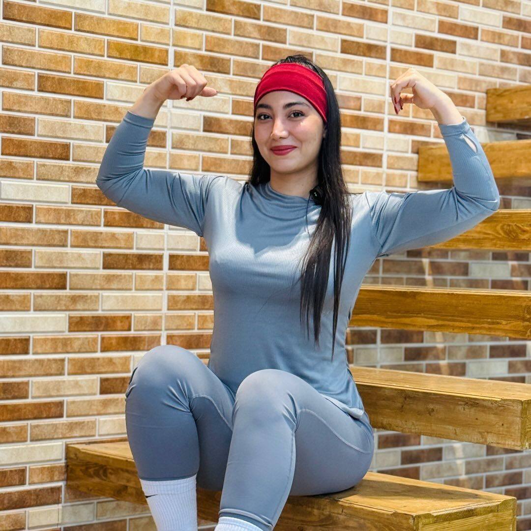 تمرین ۹۹ درصد دختران ایرانی در برنامه تمرینی شون 👇🏻 🏋🏻‍♀️ از ۱۰۰ درصد