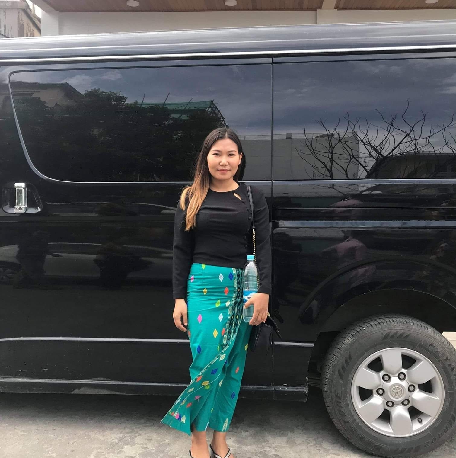 Myanmar Ktv Lady