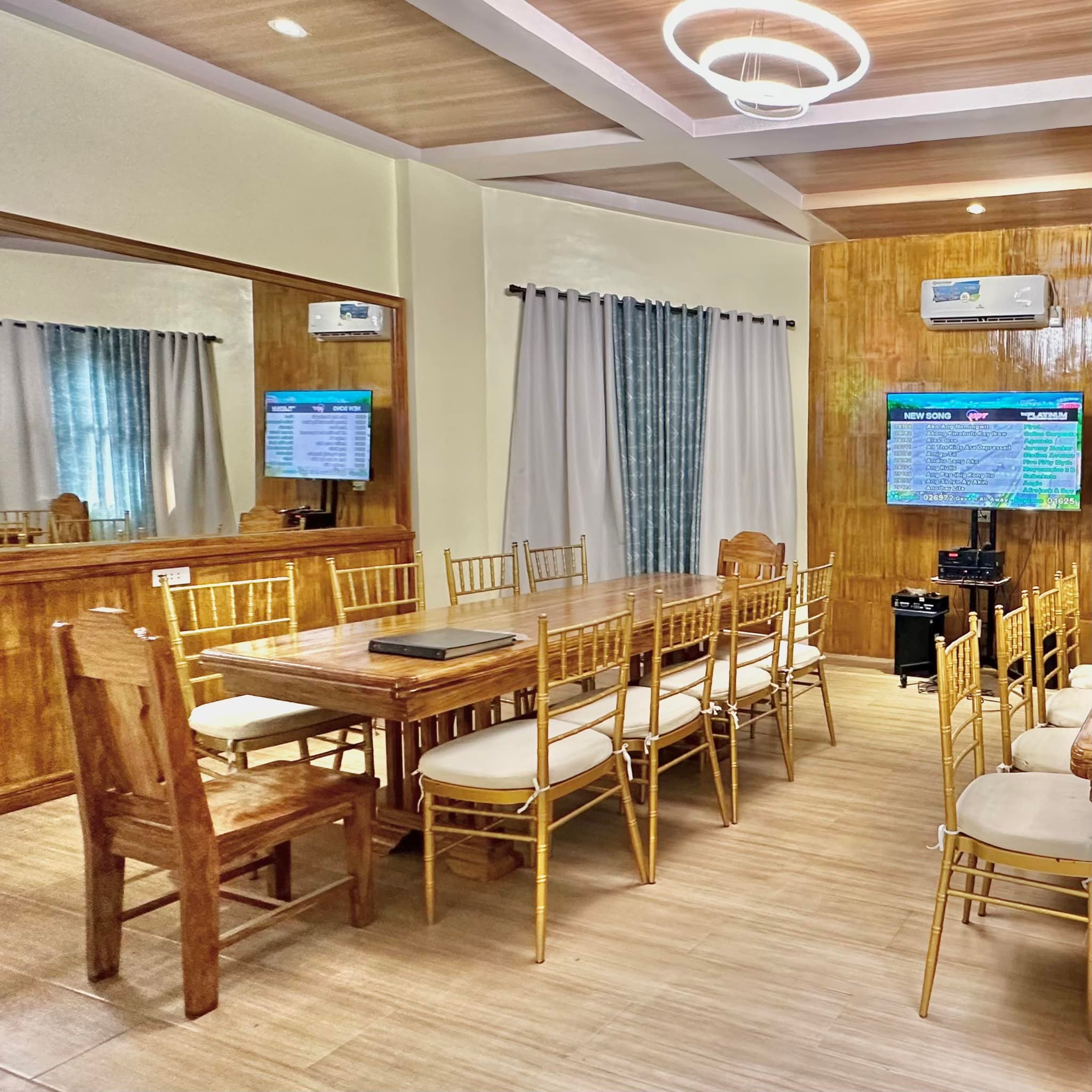 Melindas Resort And Melindas Resort And Restaurant