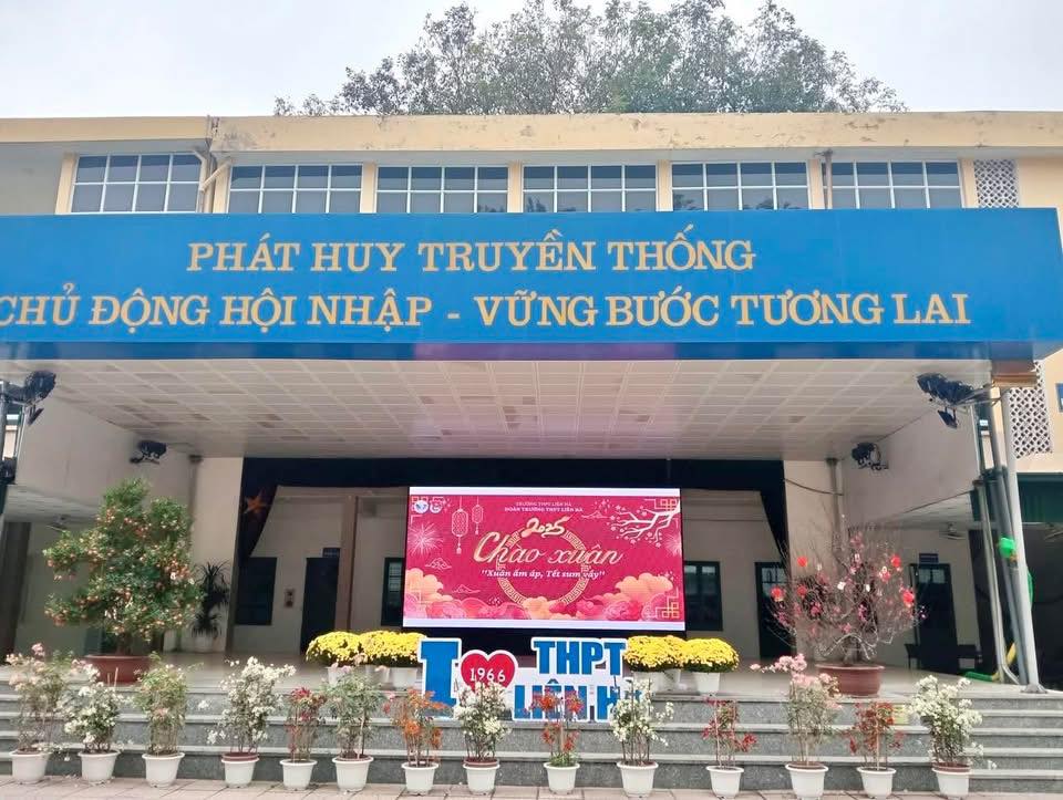 TrƯỜng Thpt LiÊn HÀ Hanoi