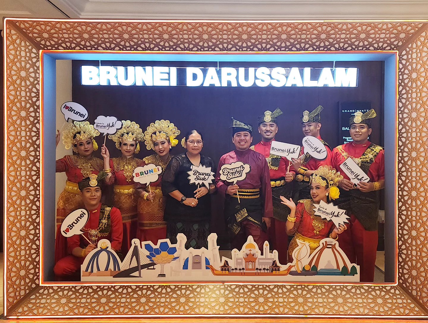 Flynndancers ⚜️ Dance Performance For Brunei Yuk Destinasi Halal