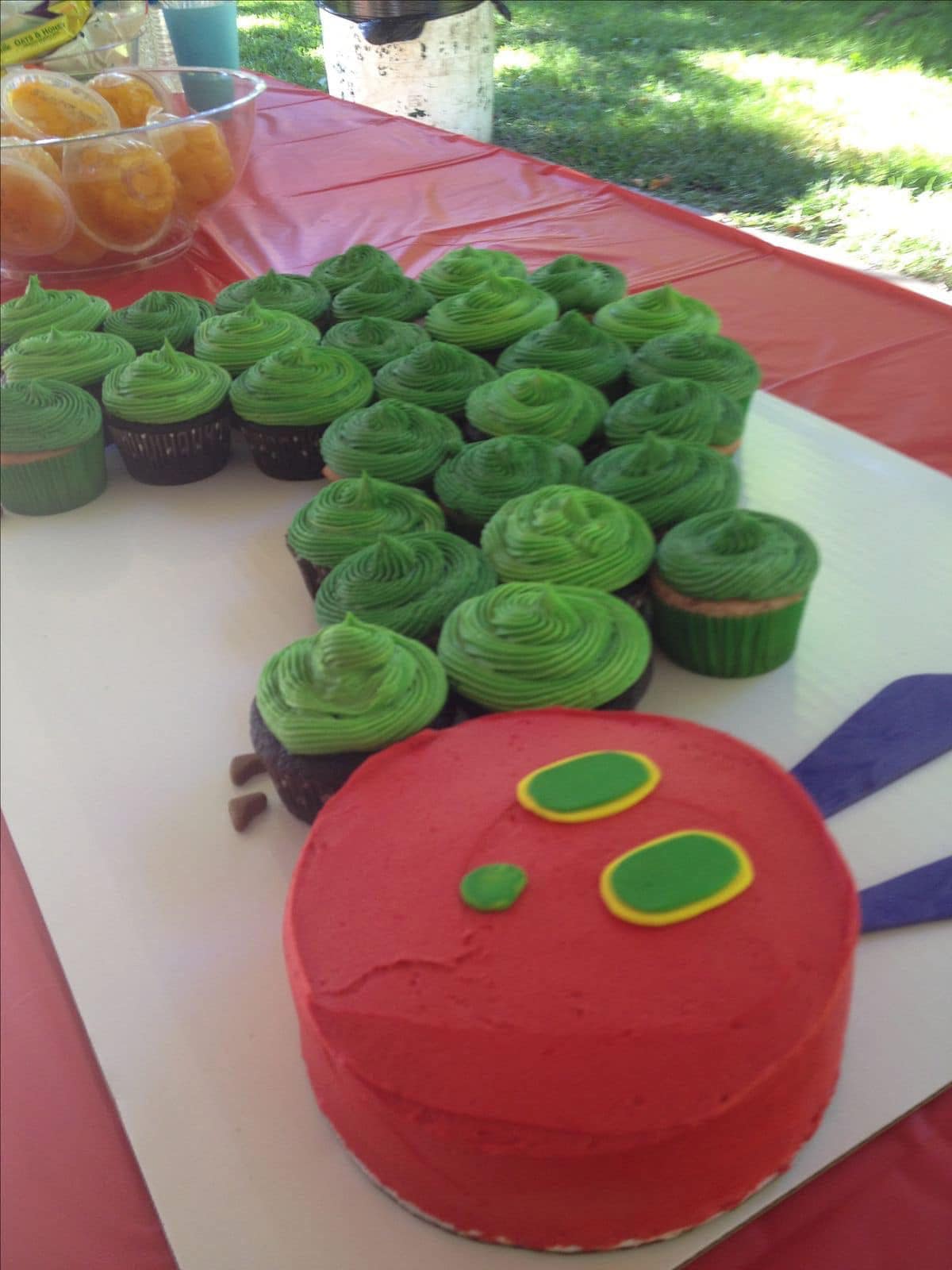 Hello, - The Very Hungry Caterpillar cupcakes 🐛 ️ oh my how adorable ...
