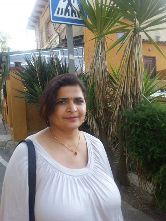 Mature Sexy Moms And Aunties Mature Sexy Moms And Aunties