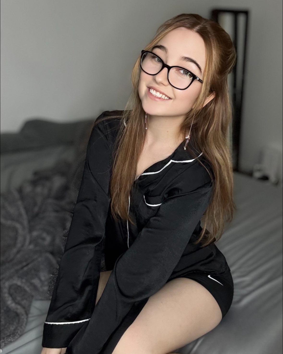 Lyssaurora Sweet Smiles And Goodnight Facebook