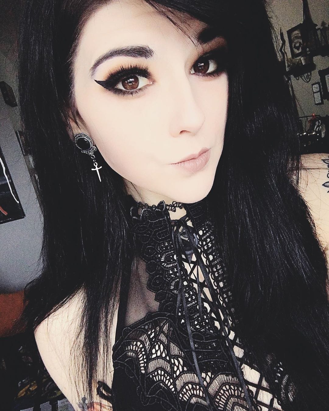 Model Stacey Instagram The Shade Chamber 0213