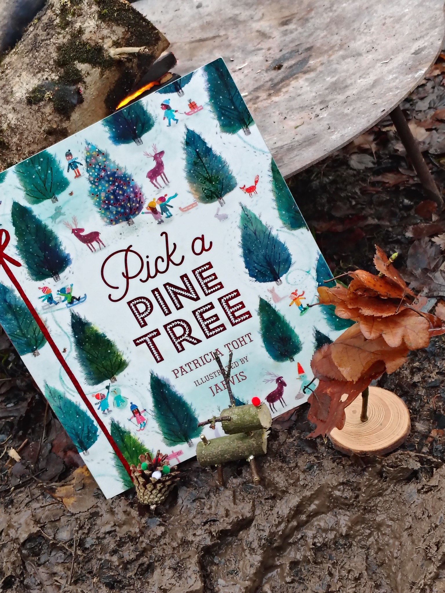 Christmas crafts at toddler group... - Bees in the Trees | Facebook