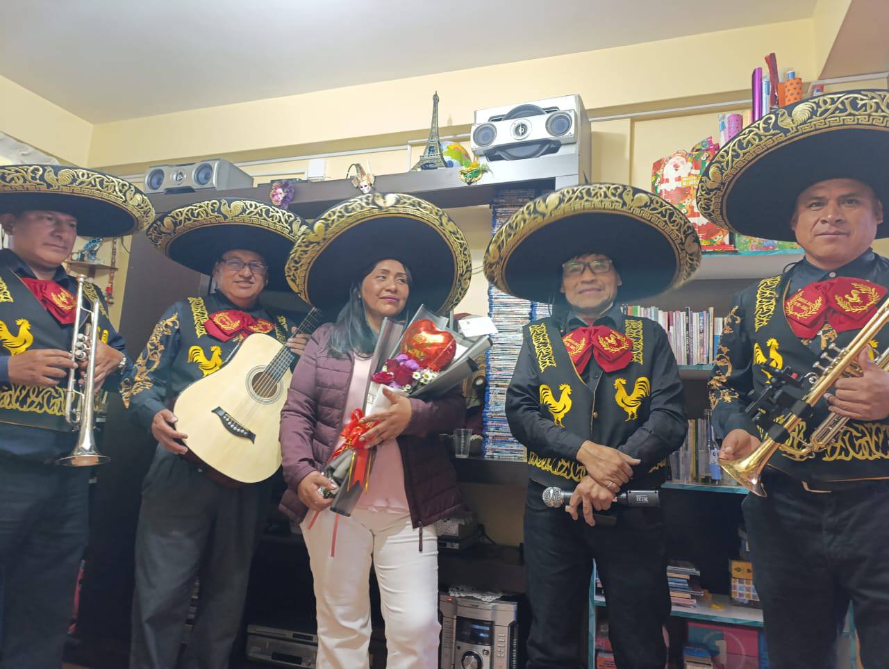 Mariachi "El Gallo de Oro" Huaraz