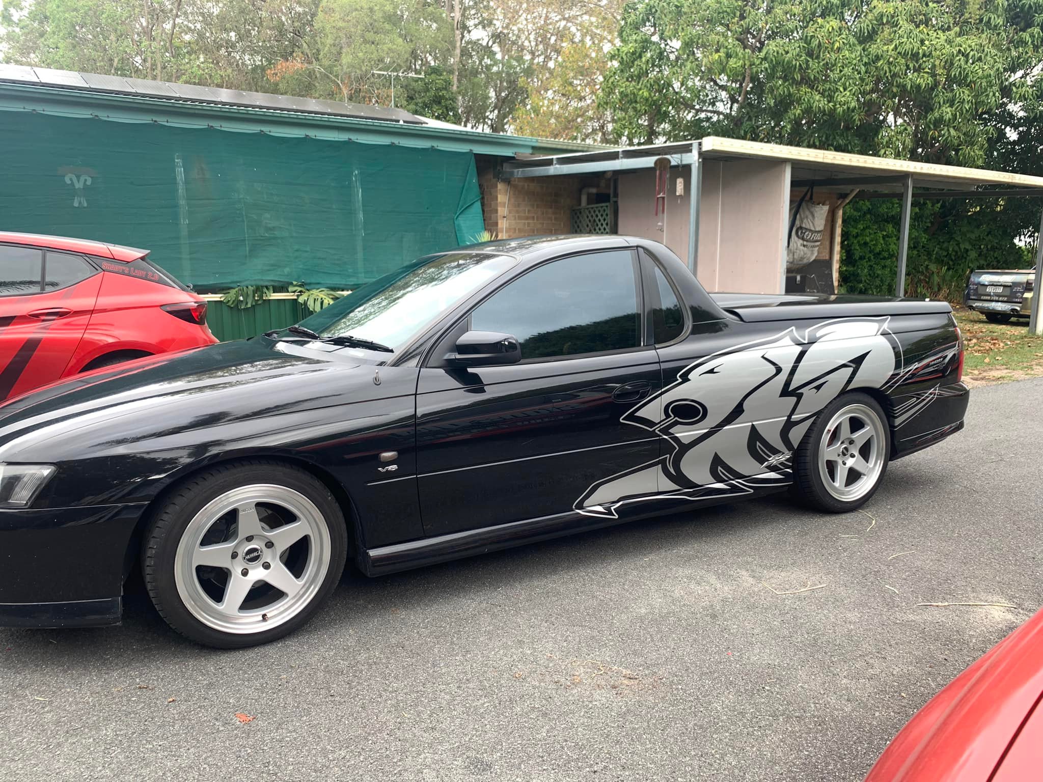 Signs Qld Whacked These Hrt Logos Onto This Vy Ss Ute 7538