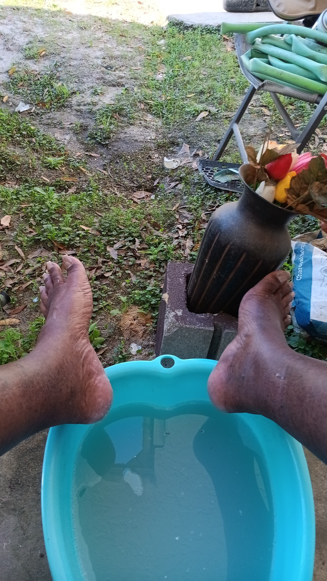 Larry Yep Got Them Feets All Cleaned Up Lotioned Up And My Lil Pedicure Done While Relaxing