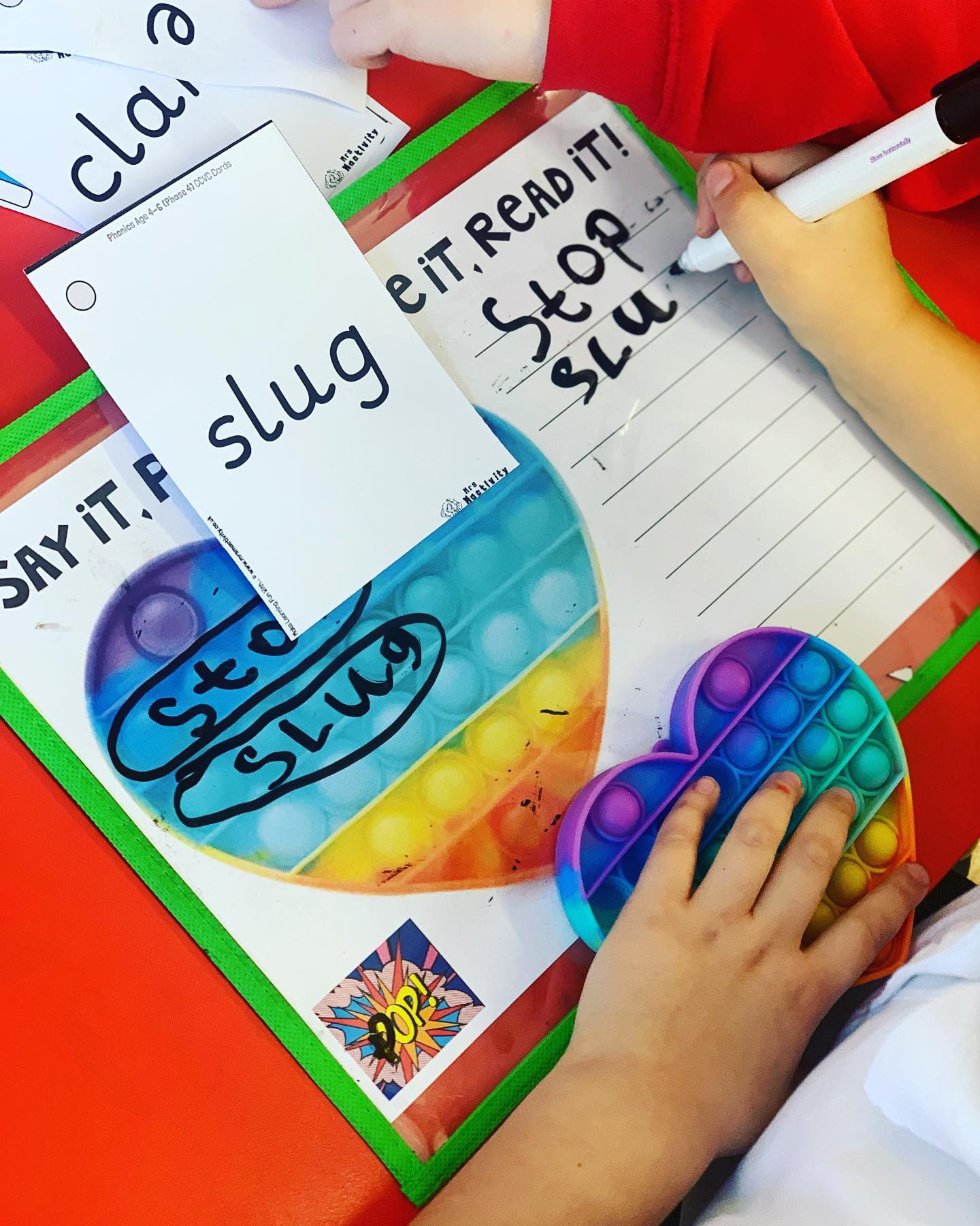 Miss Lee Year 4 - 🟣🟠 POP IT 🟡🟢 phase 4 CCVC words! Using...