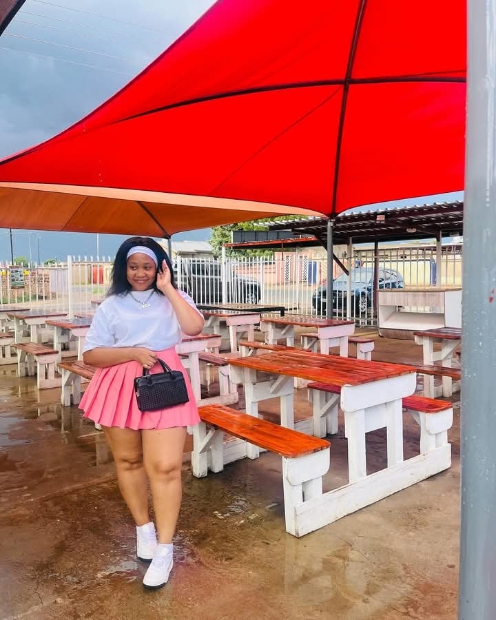 Mzansi Sexiest Women Added A New Photo Mzansi Sexiest Women